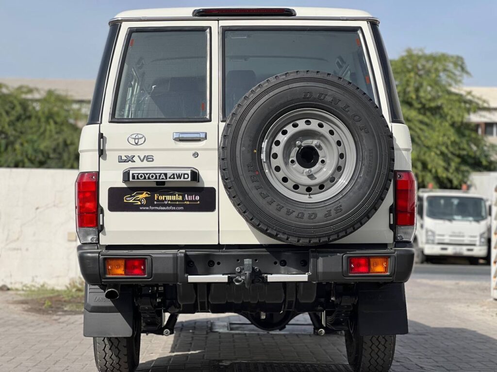 Toyota Land Cruiser Hardtop LC76 2024 for Sale in UAE / Dubai
