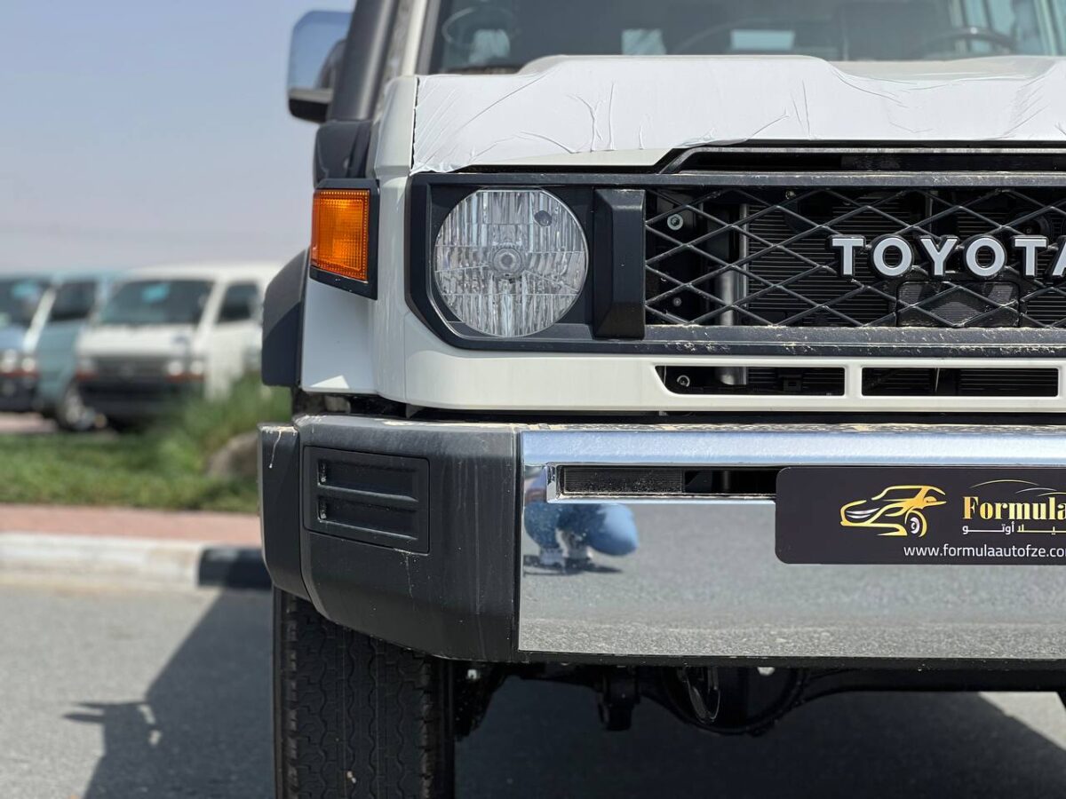 Toyota Land Cruiser Hardtop LC76 2024 for Sale in UAE